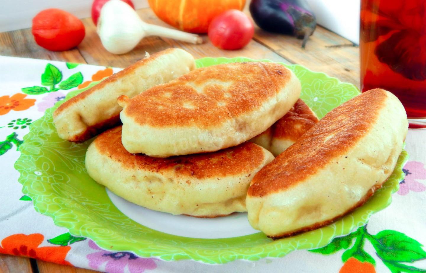 Kefir pies with yeast in a frying pan recipe with photos step by step