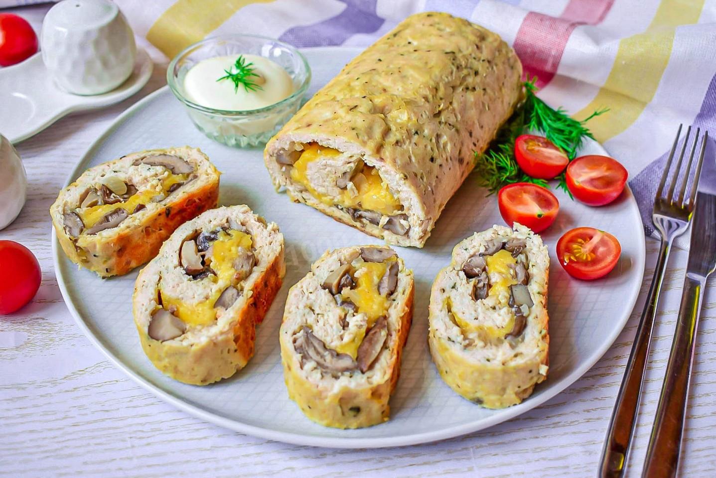 Minced chicken roll in the oven recipe with photos step by step