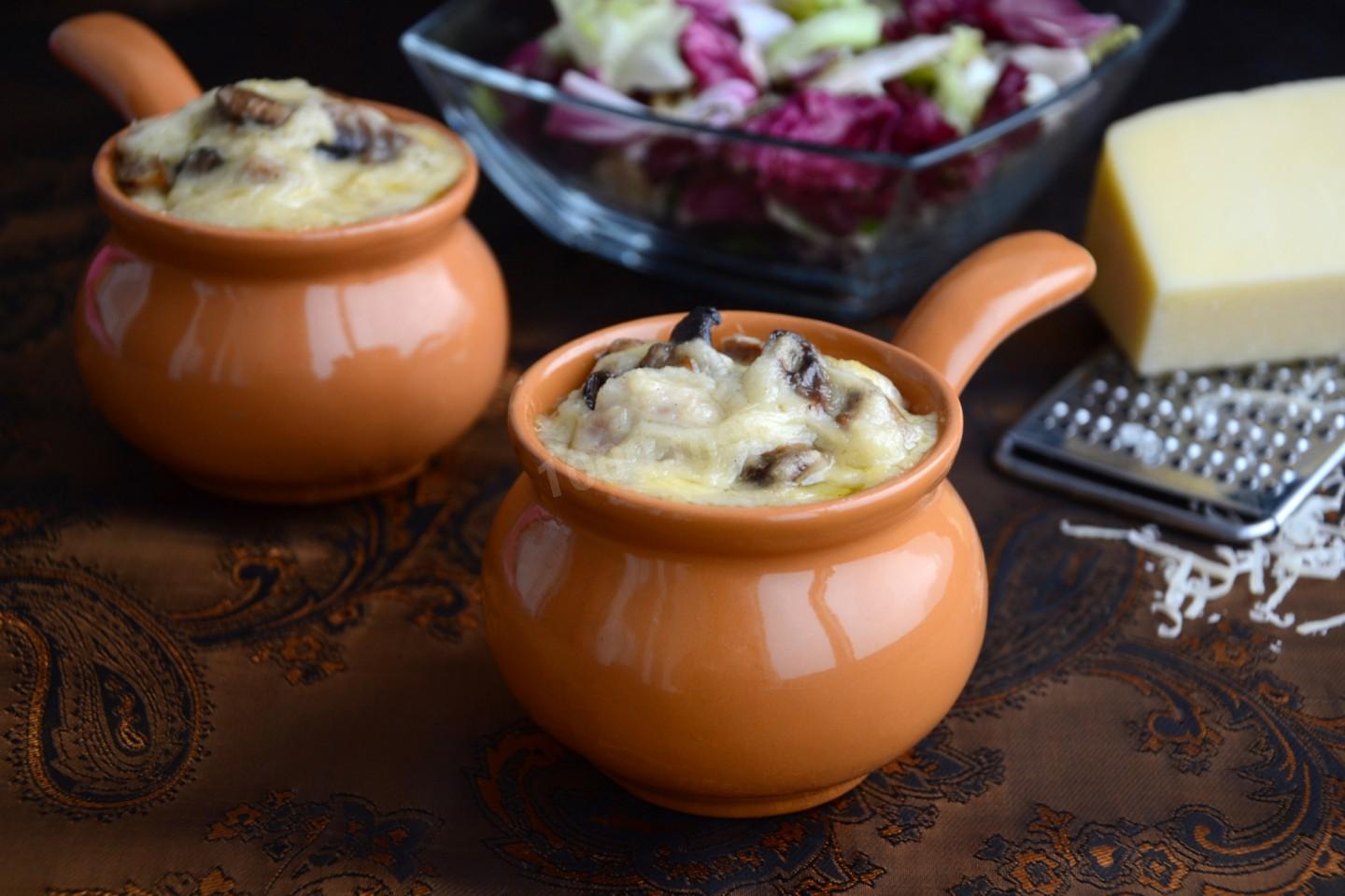 Julienne with chicken, mushrooms and celery in the oven recipe with ...