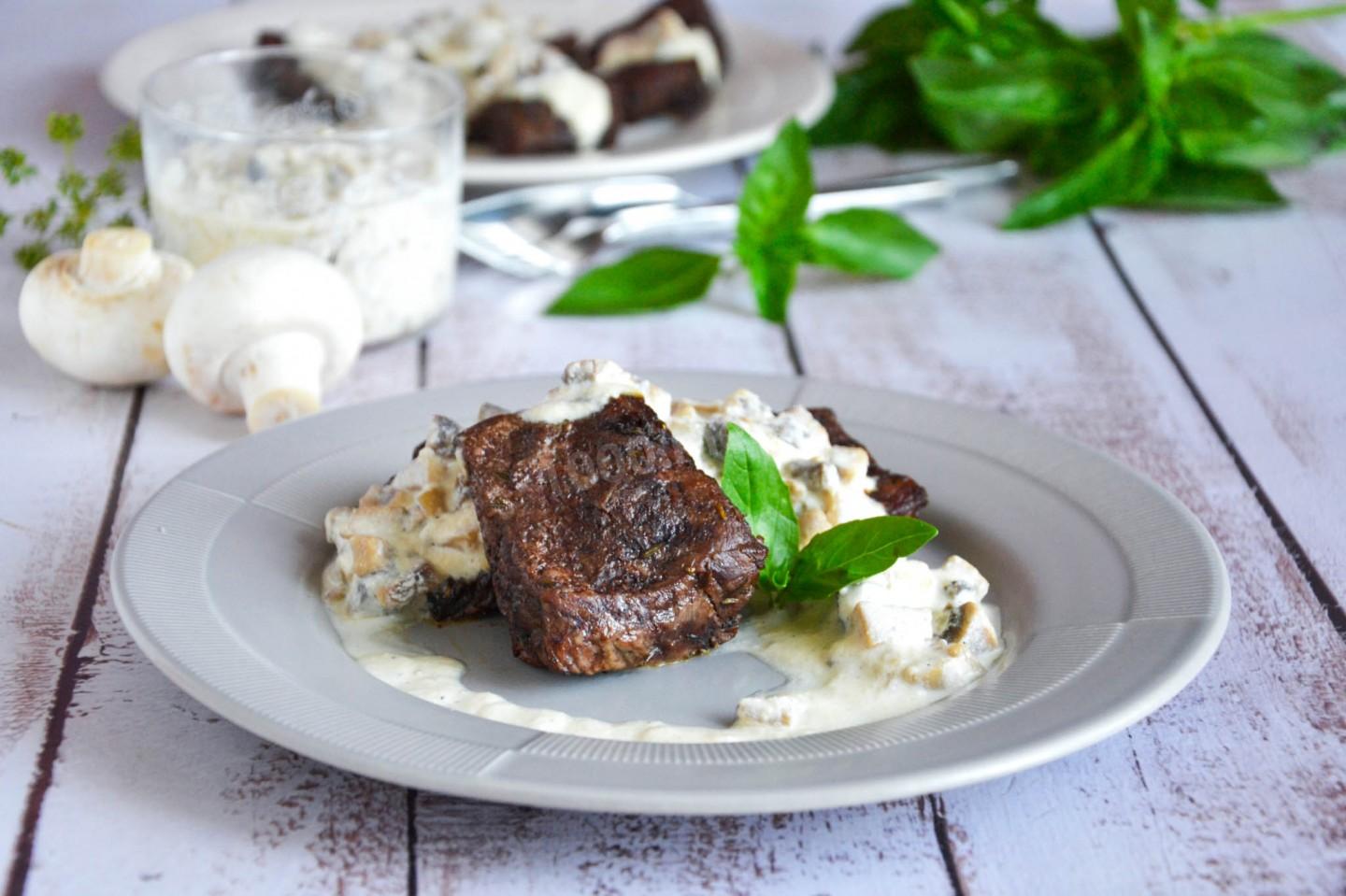 Beef pieces in the oven are juicy and soft recipe with photos step by step