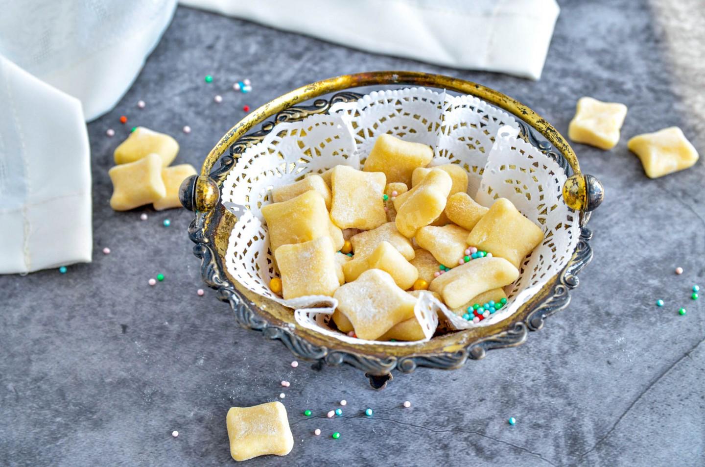 Parvarda candy recipe with photos step by step