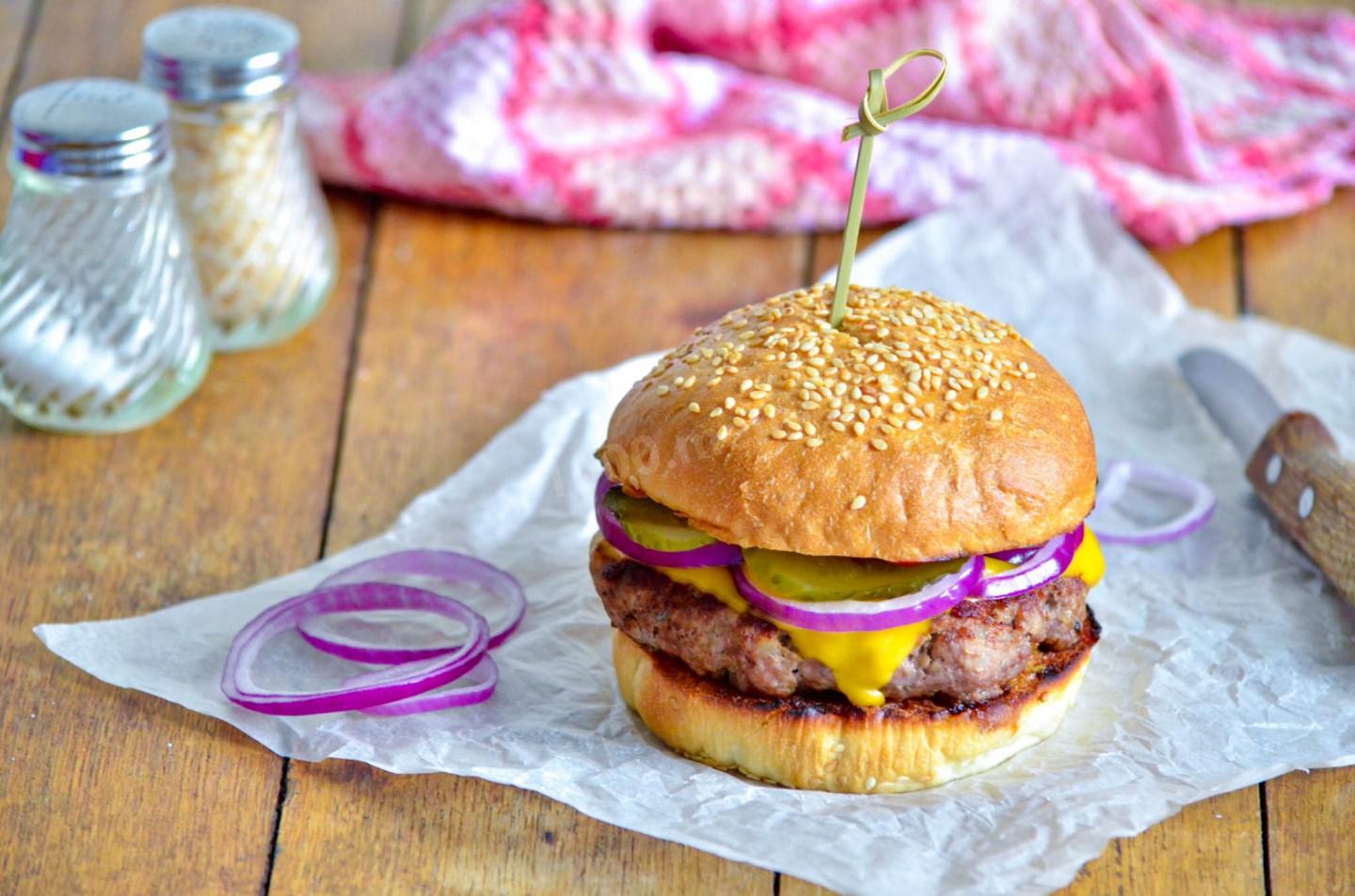 Homemade Big Burger recipe with photos step by step