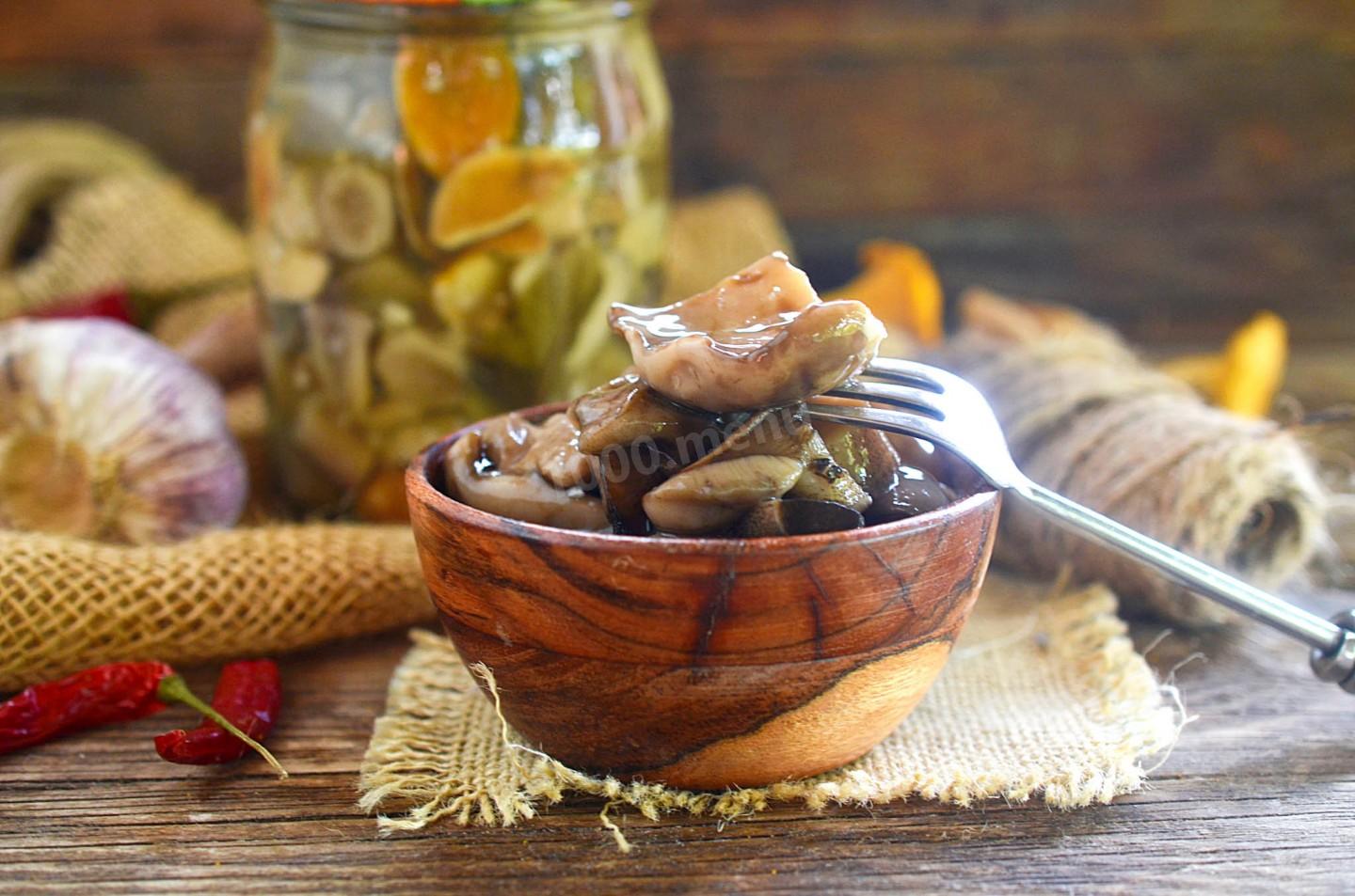 Pickled boletus mushrooms recipe with photos step by step