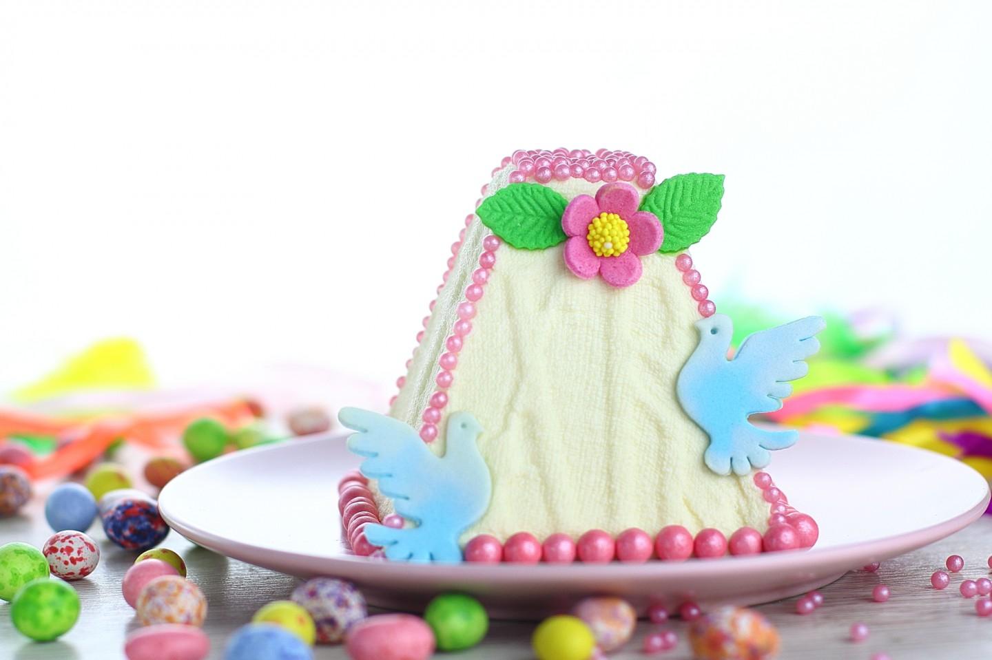 Cottage cheese Easter with condensed milk recipe with photos step by step