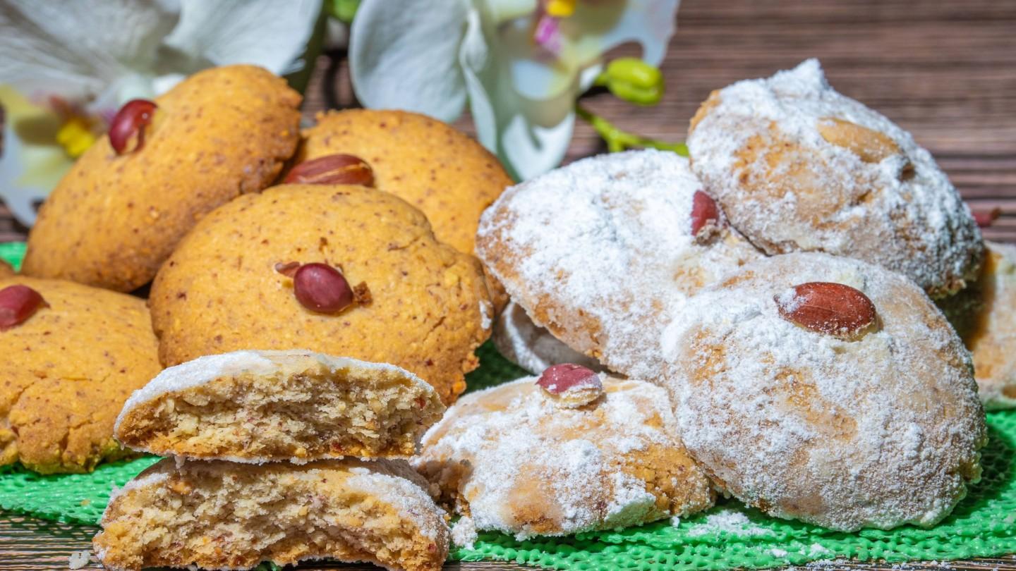 Shortbread cookies with ground peanuts and vanilla recipe with photos ...